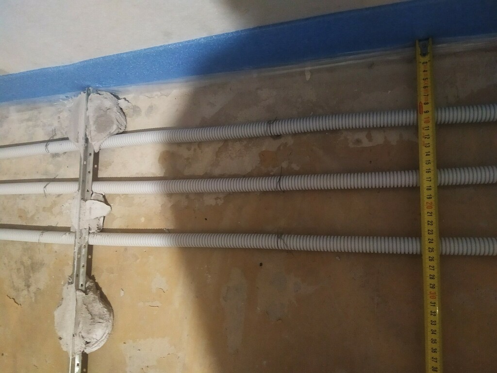 Лента кромочная демпферная для полов самоклеящаяся 6х100 мм 10 м ...