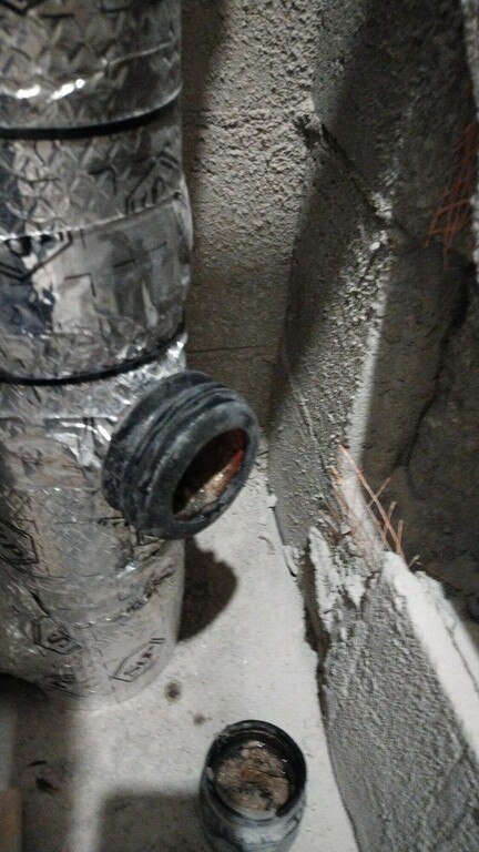 Муфта Ostendorf HTUG d50 мм пластиковая переходная на чугун с сальником ...