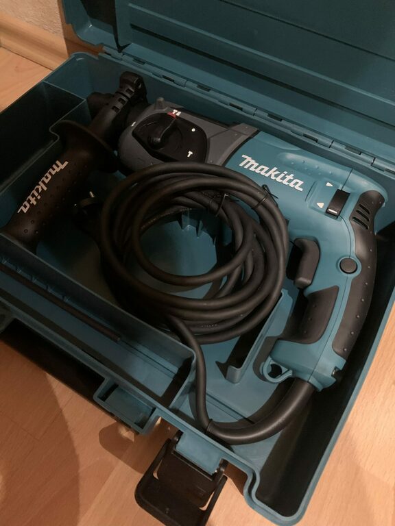 Перфоратор электрический Makita HR2470 780 Вт 2,7 Дж SDS-plus — купить ...
